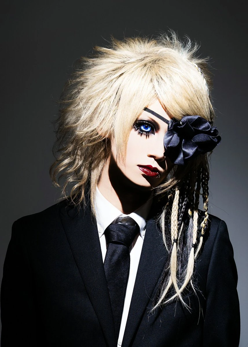 Roi (MERALOA) | Wiki Visual Kei | Fandom