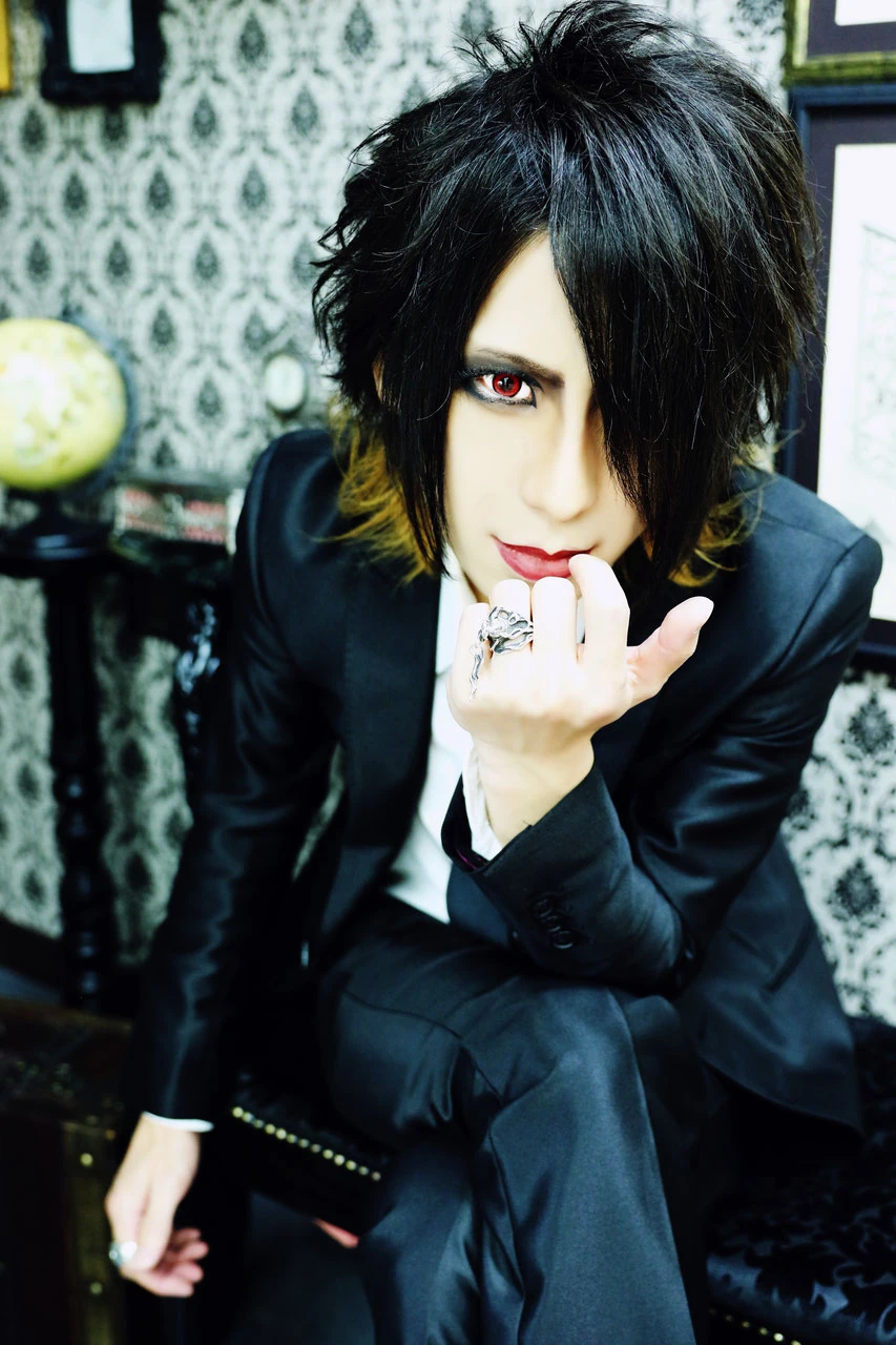 Izato | Wiki Visual Kei | Fandom