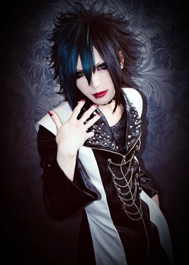 Gin (VALDER) | Wiki Visual Kei | Fandom