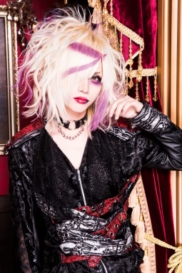 Yuu (Lamiya) | Wiki Visual Kei | Fandom