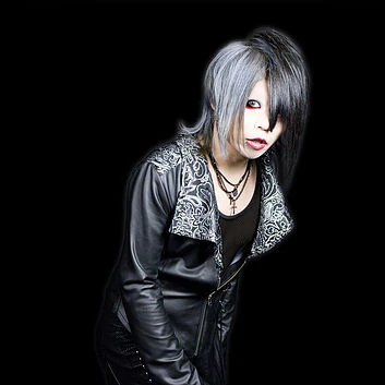 Aki (Lien) | Wiki Visual Kei | Fandom