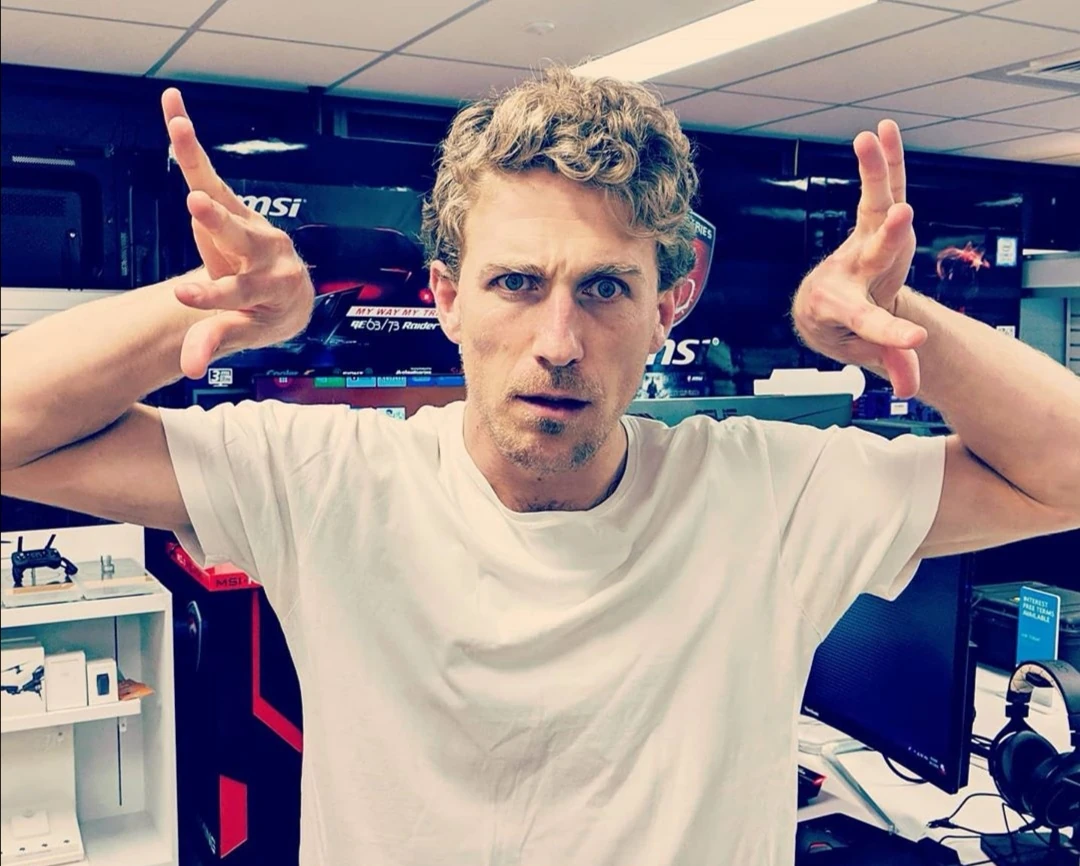 Customer Ben | Viva La Dirt League | Fandom