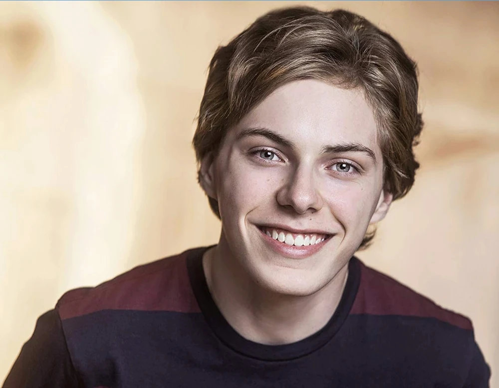 Alex Thorne | Voice Actor Wiki | Fandom