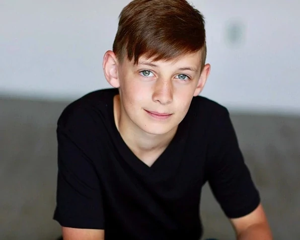 Shayle Simons | Voice Actor Wiki | Fandom