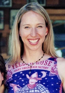 Alice Dinnean | Voice Actors from the world Wikia | Fandom