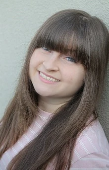 Lizzie Freeman | Voice Actors from the world Wikia | Fandom