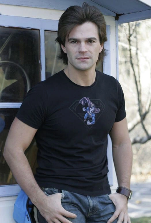 Héctor Arredondo | Voice Actors from the world Wikia | Fandom
