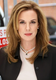 Elizabeth Perkins | Voice Actors from the world Wikia | Fandom