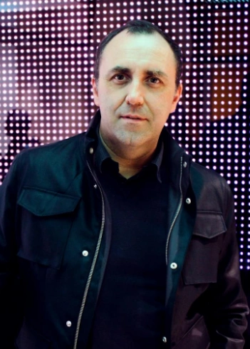 Lee Schuneman | Voice Actors from the world Wikia | Fandom