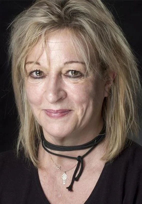 Julie Higginson | Voice Actors from the world Wikia | Fandom