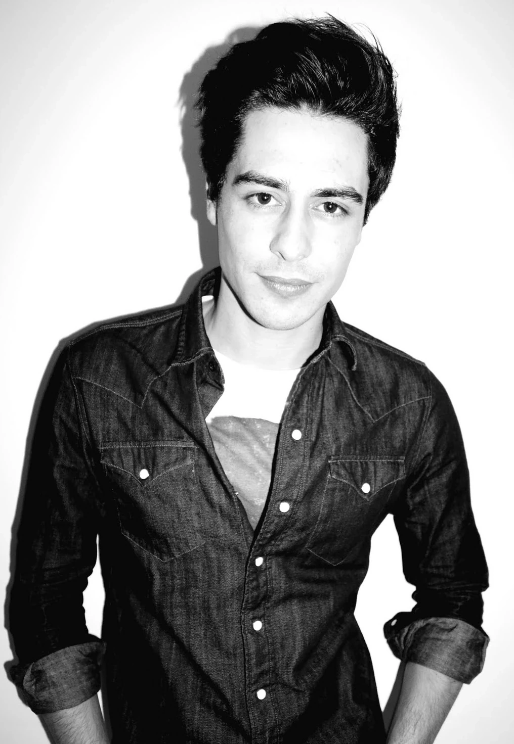 Vincent Montue | Voice Actors from the world Wikia | Fandom