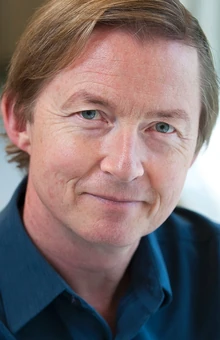 Sanders Whiting | Voice Actors from the world Wikia | Fandom