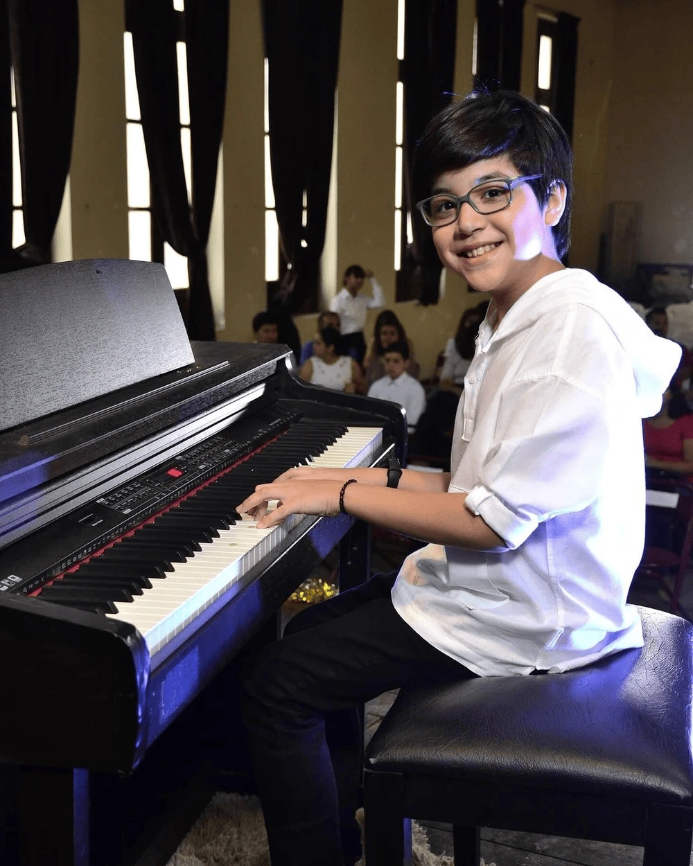 Leandro Espínola | Voice over and voice acting Wiki | Fandom