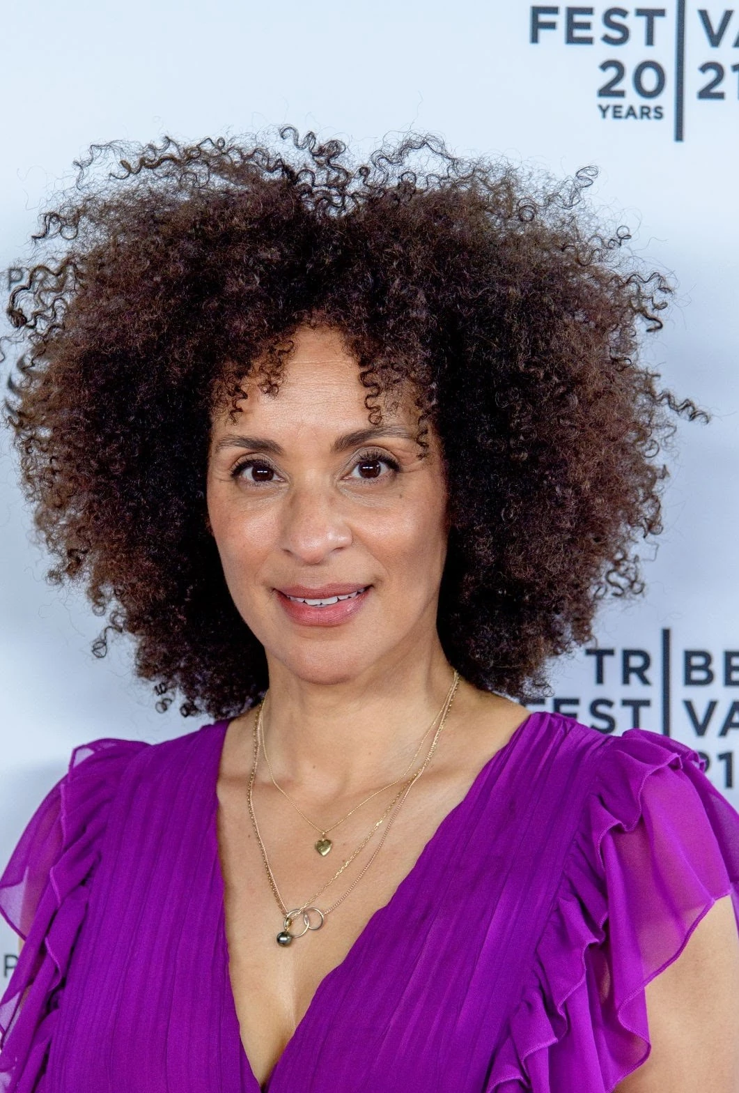 Karyn Parsons | Voice over and voice acting Wiki | Fandom