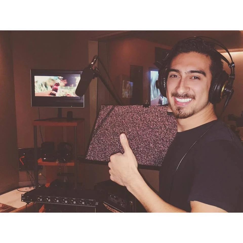 Álex Araujo | Voice over and voice acting Wiki | Fandom