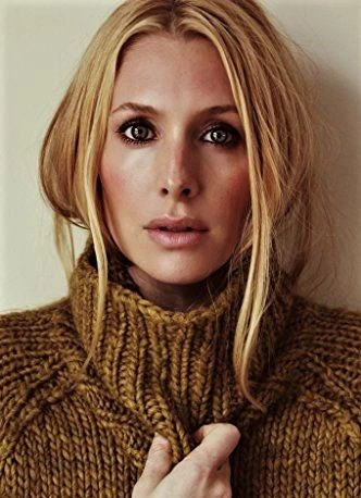 Casey Alba | Voure Wiki | Fandom