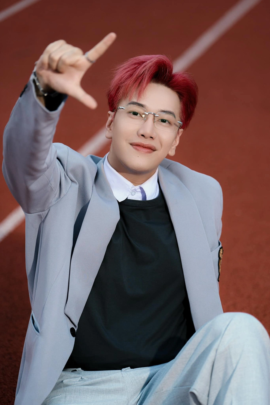 Category:Lou Hoang | Vpop Wiki | Fandom