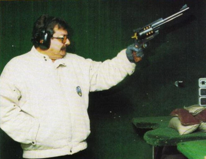 Pfeifer Zeliska Revolver | VS Battles Wiki | Fandom