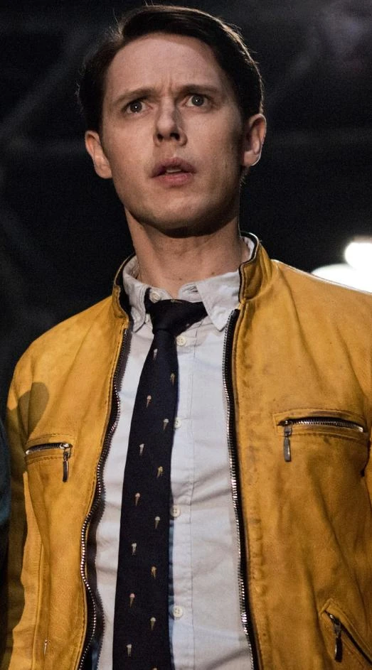 Dirk Gently (BBCA) | VS Battles Wiki | Fandom