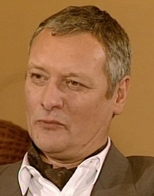 Gerard Van de Caveye | Vtmfamilie Wiki | Fandom