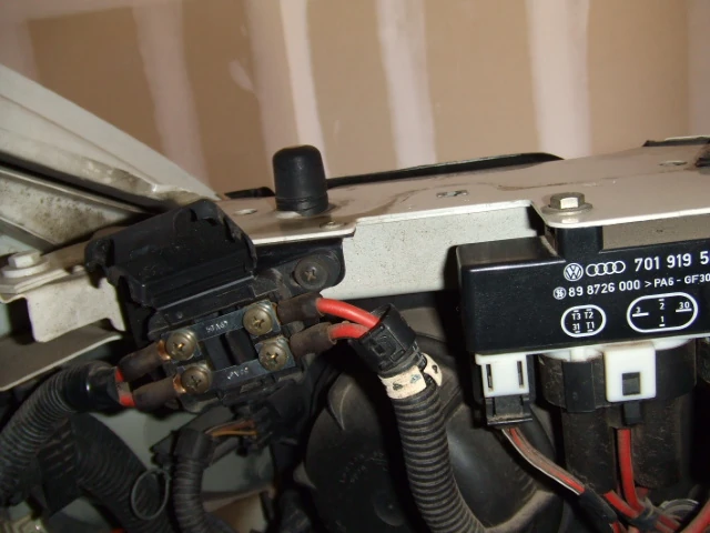 Radiator fan strip fuses | VW Eurovan Wiki | Fandom