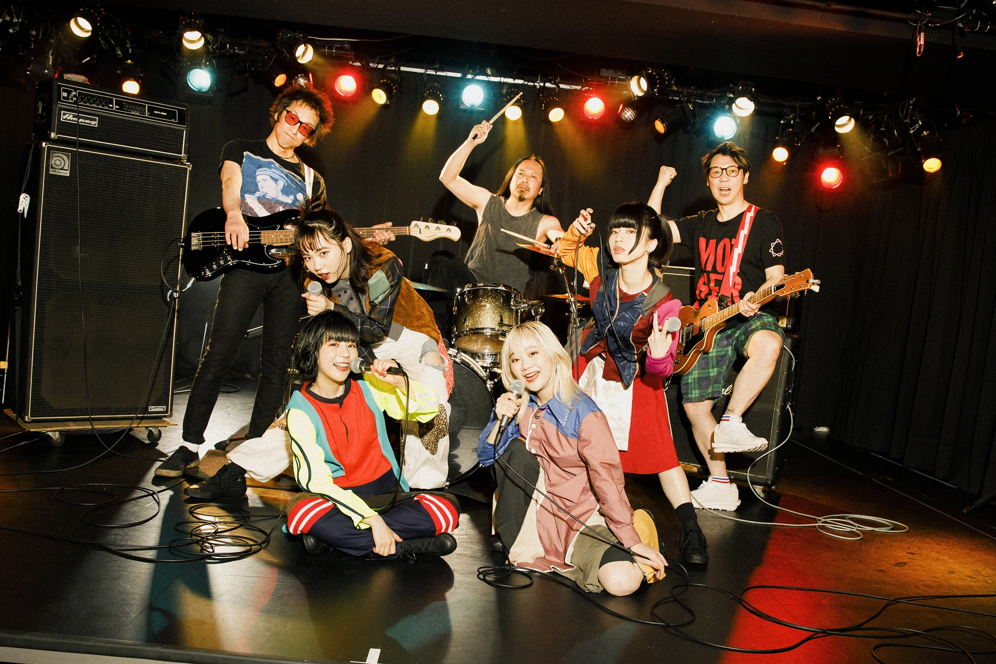 Category:2nd Generation BiS Members | WACKi Wiki | Fandom