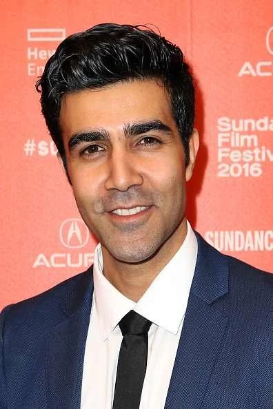 Bobby Naderi | Wiki The Walking Dead | Fandom