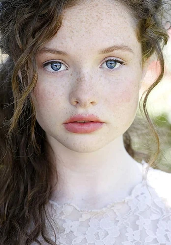 Zoe Colletti | Walking Dead Wiki | Fandom