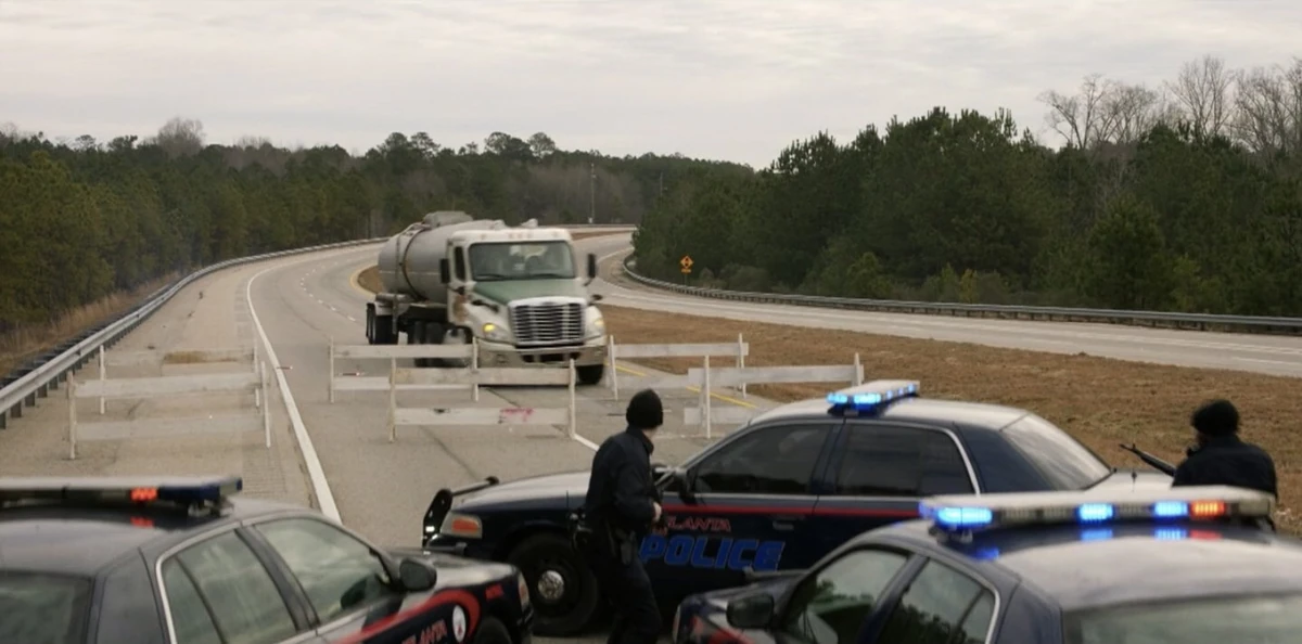 Vehicle Jammed Highway | Walking Dead Wiki | Fandom