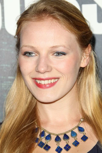 Emma Bell | Walking Dead Wiki | Fandom