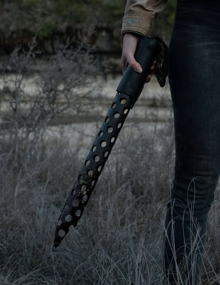 Alicia's Sharpened Barrel Shroud | Walking Dead Wiki | Fandom