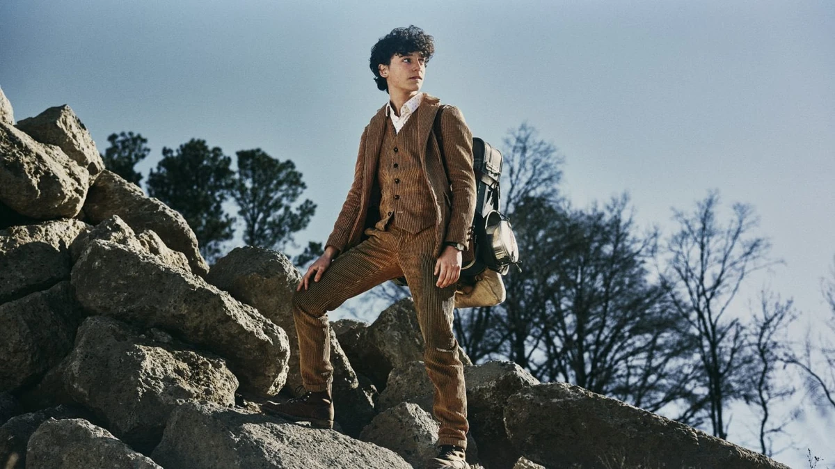 Elton's Tuffy Stitch Suit | Walking Dead Wiki | Fandom