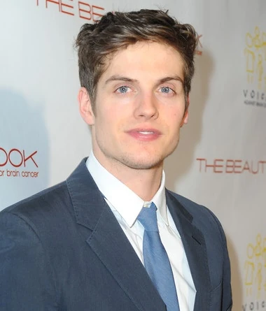 Daniel Sharman | Wikia The Walking Dead tiếng Việt | Fandom
