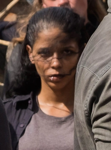 Background Survivors (TV Series)/The Scavengers | Walking Dead Wiki ...