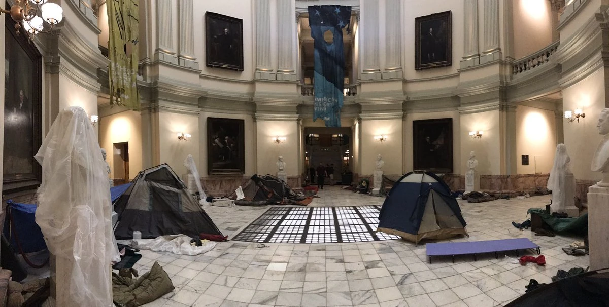 Smithsonian Museum/Gallery | Walking Dead Wiki | Fandom