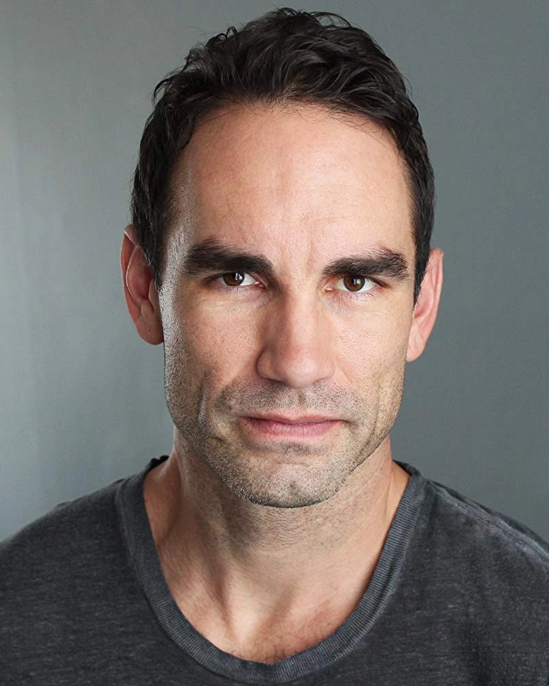 Aaron Farb | Wikia The Walking Dead tiếng Việt | Fandom