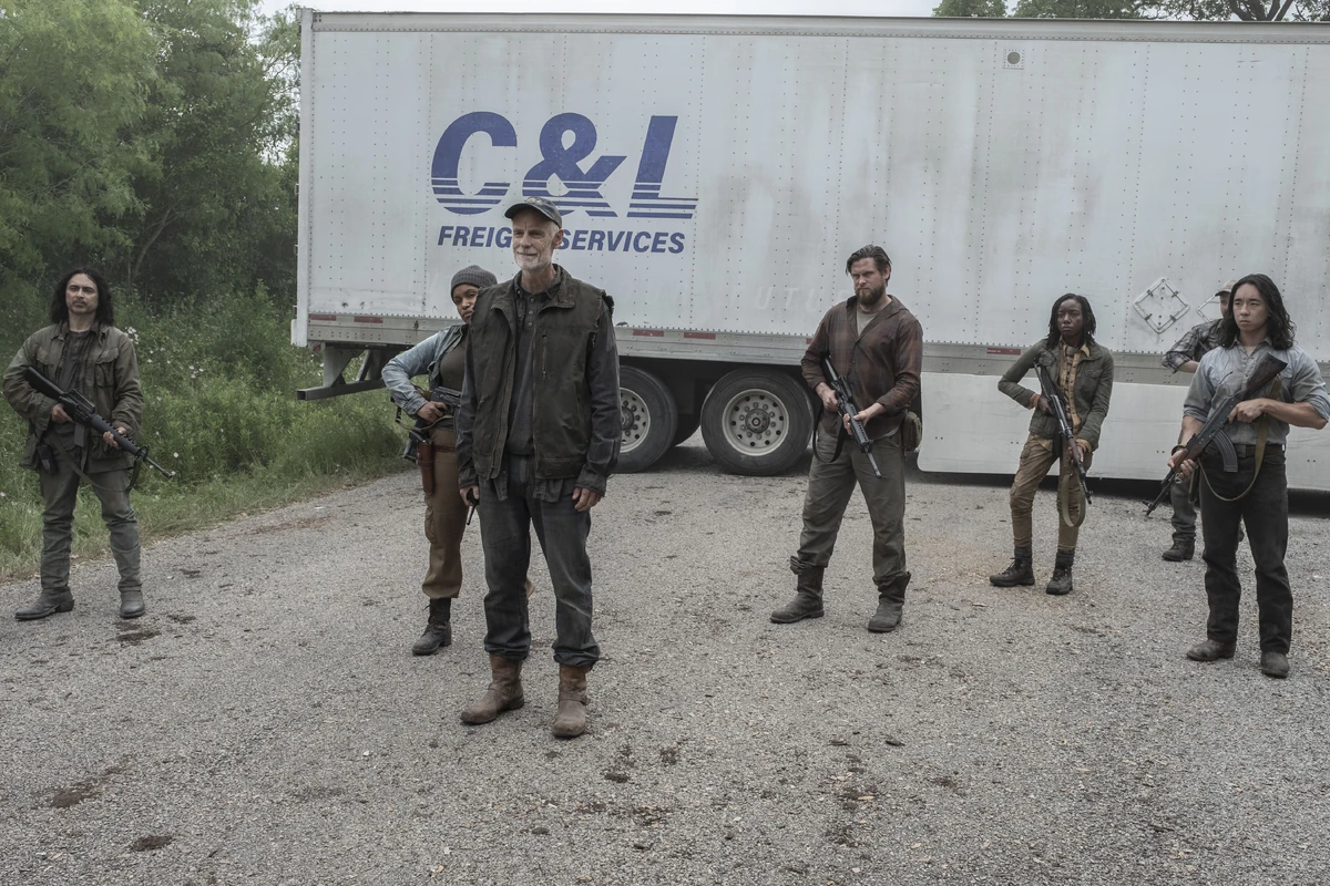Logan's Crew | Walking Dead Wiki | Fandom