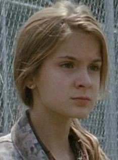 Lizzie The Walking Dead Season 4