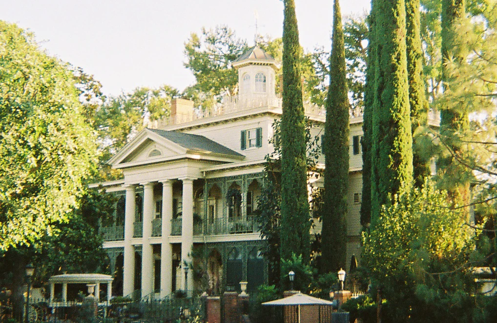 Grim Grinning Ghosts | Walt Disney Animation Studios Wikia | Fandom