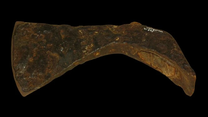 Merovingian Franscesca Throwing Axe | Warehouse 13 Artifact Database ...
