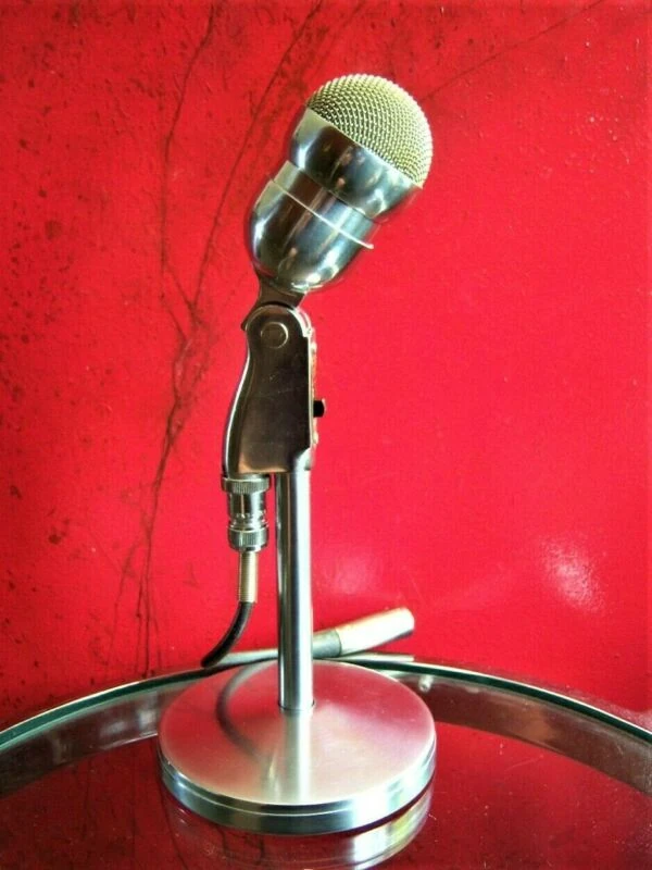 Willis Conover’s Microphone | Warehouse 13 Artifact Database Wiki | Fandom