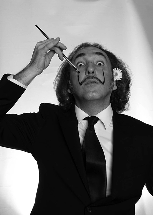 Salvador Dalí's Paintbrush | Warehouse 13 Artifact Database Wiki | Fandom