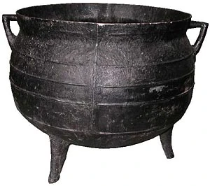 Three Witches' Cauldrons from Macbeth | Warehouse 13 Artifact Database ...