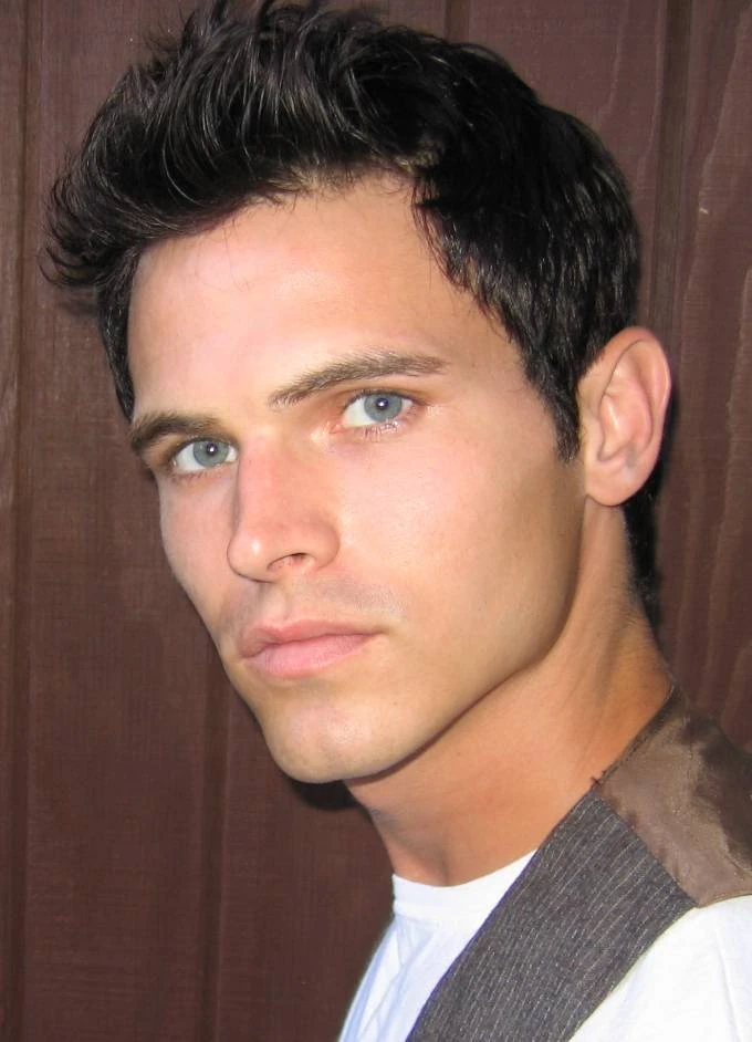 Tad Hilgenbrink | Warner Bros. Entertainment Wiki | Fandom