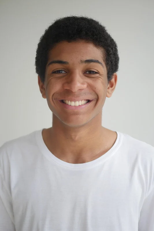 Theo Shakes | Warner Bros. Entertainment Wiki | Fandom