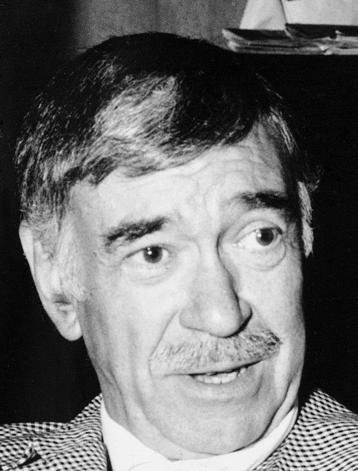 Thurl Ravenscroft | Warner Bros. Entertainment Wiki | Fandom