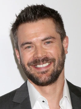 Charlie Weber | Warner Bros. Entertainment Wiki | Fandom