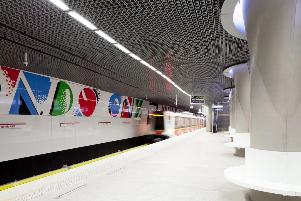 Rondo ONZ | Warsaw Metro Encylopedia Wiki | Fandom