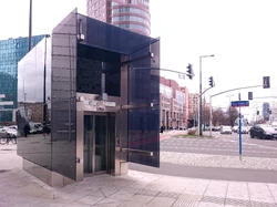 Stacja metra Rondo ONZ | Warszawikia | Fandom