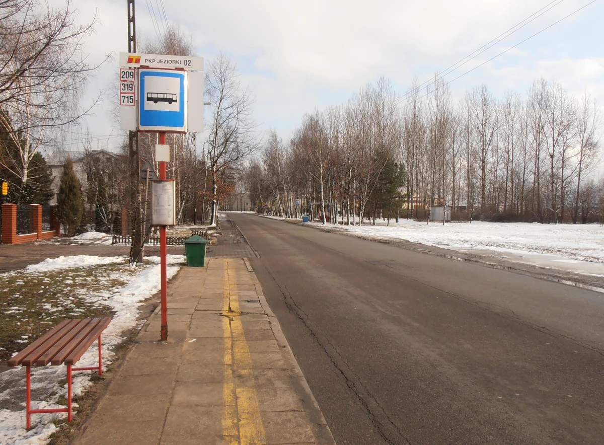 Zespół przystankowy PKP Jeziorki | Warszawikia | Fandom